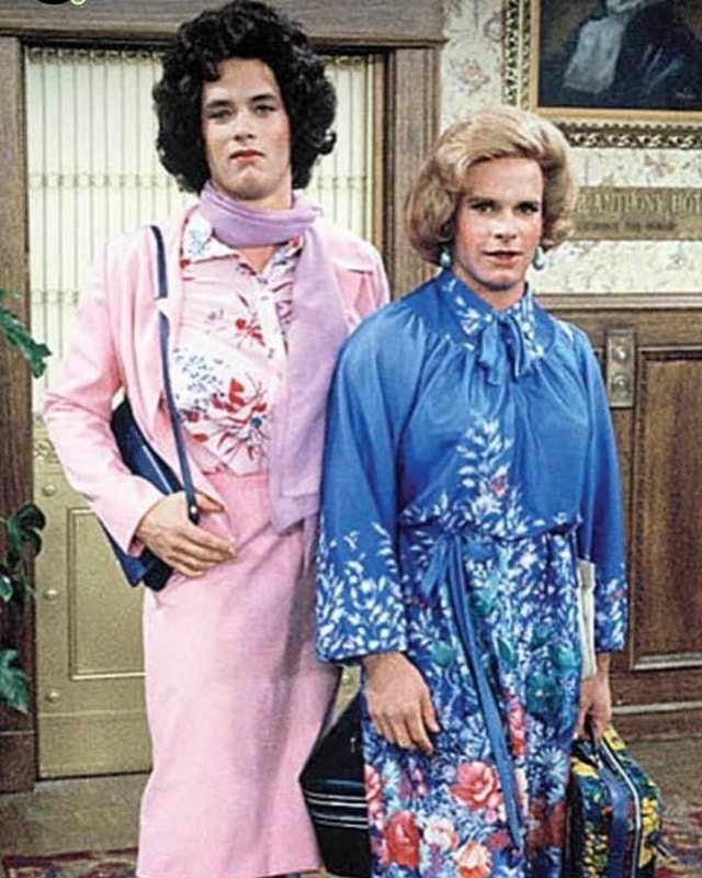 Good morning from Buffy and Hilde #bosombuddies #tomhanks #peterscolari ...