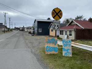 Locals blocking popular spots on the Oregon coast to stop tourists from ...