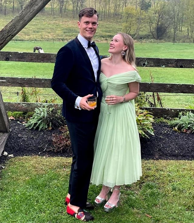 #Olympics star rower Justin Best proposed to his girlfriend Lainey ...