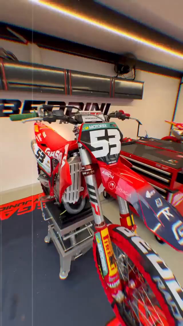 #ThrowbackThursday Special livery means MX2 Podium 🔥🏆 @ufoplastofficial ...